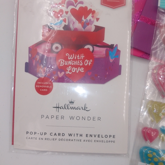 Hallmark | Holiday | Hallmarks Happy Valentines Day Gift Bag And Popup ...
